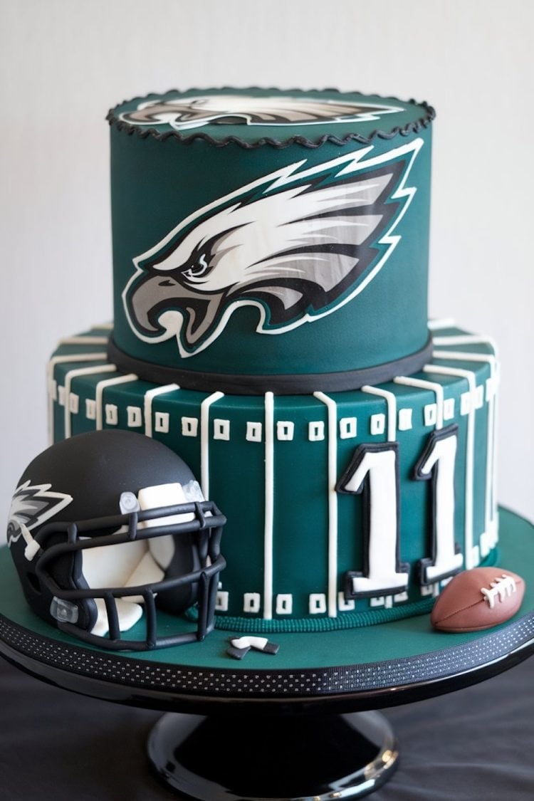 10 Sports Fan Cake Ideas for Men Who Love Their Teams