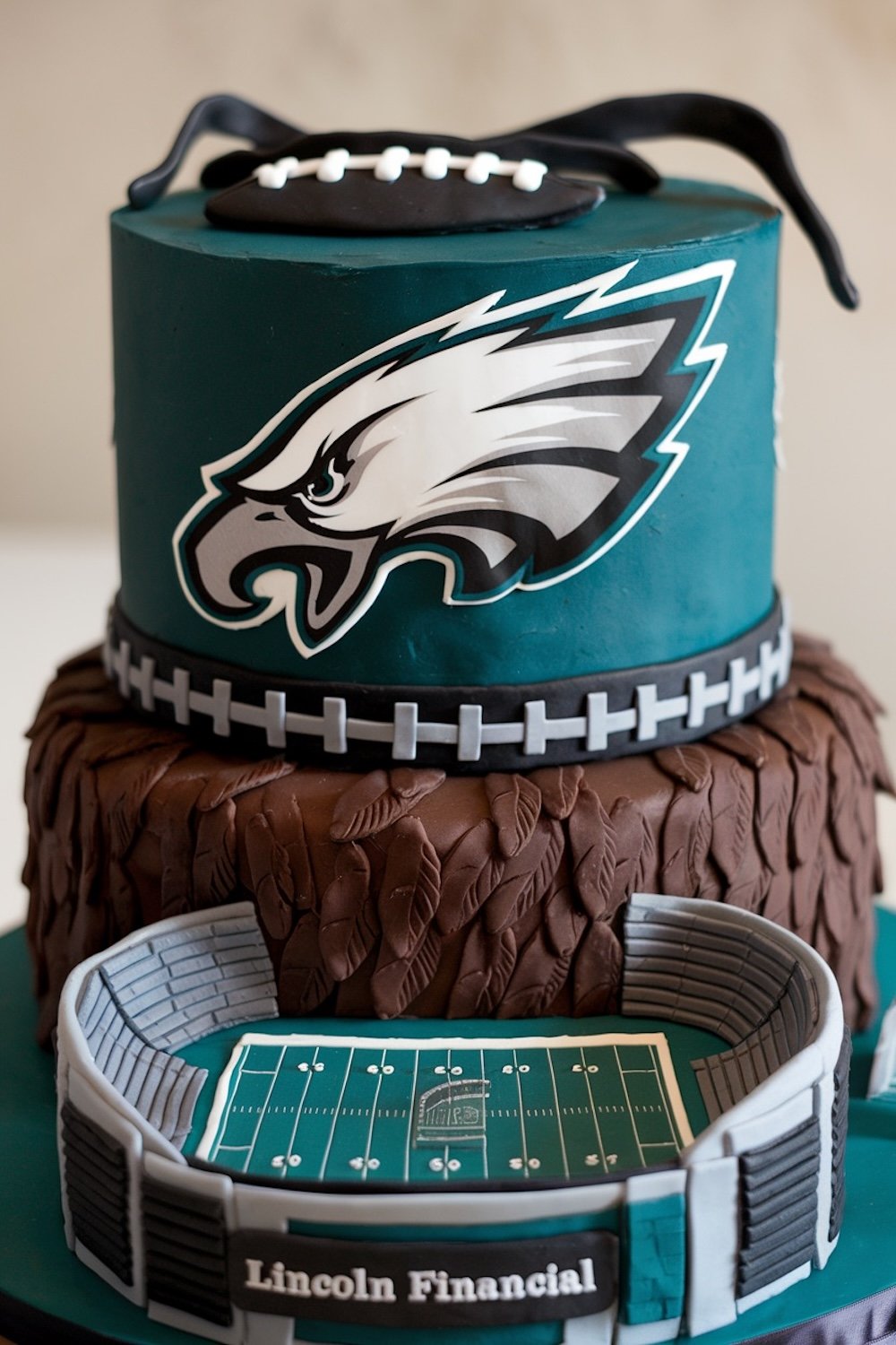 10 Sports Fan Cake Ideas for Men Who Love Their Teams
