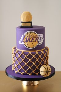 10 Sports Fan Cake Ideas for Men Who Love Their Teams